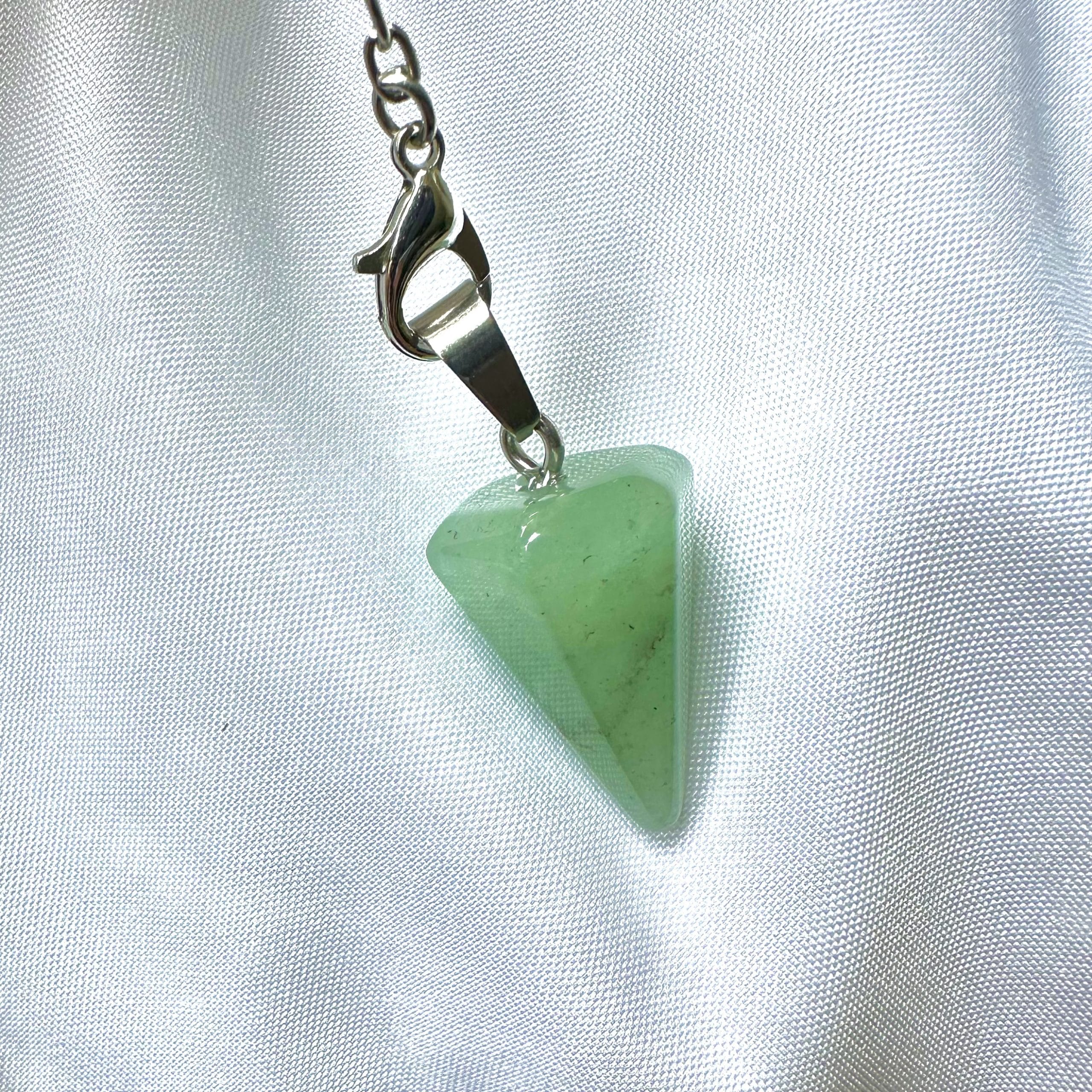 Green Aventurine Chakra Pendulum – Teddy's Tarot